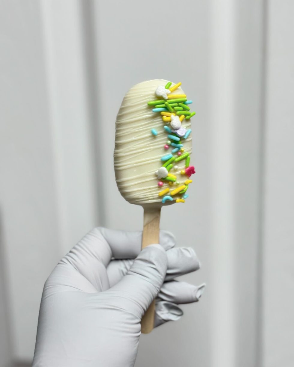 Cakesicles in San Antonio - The Dipped Goodies